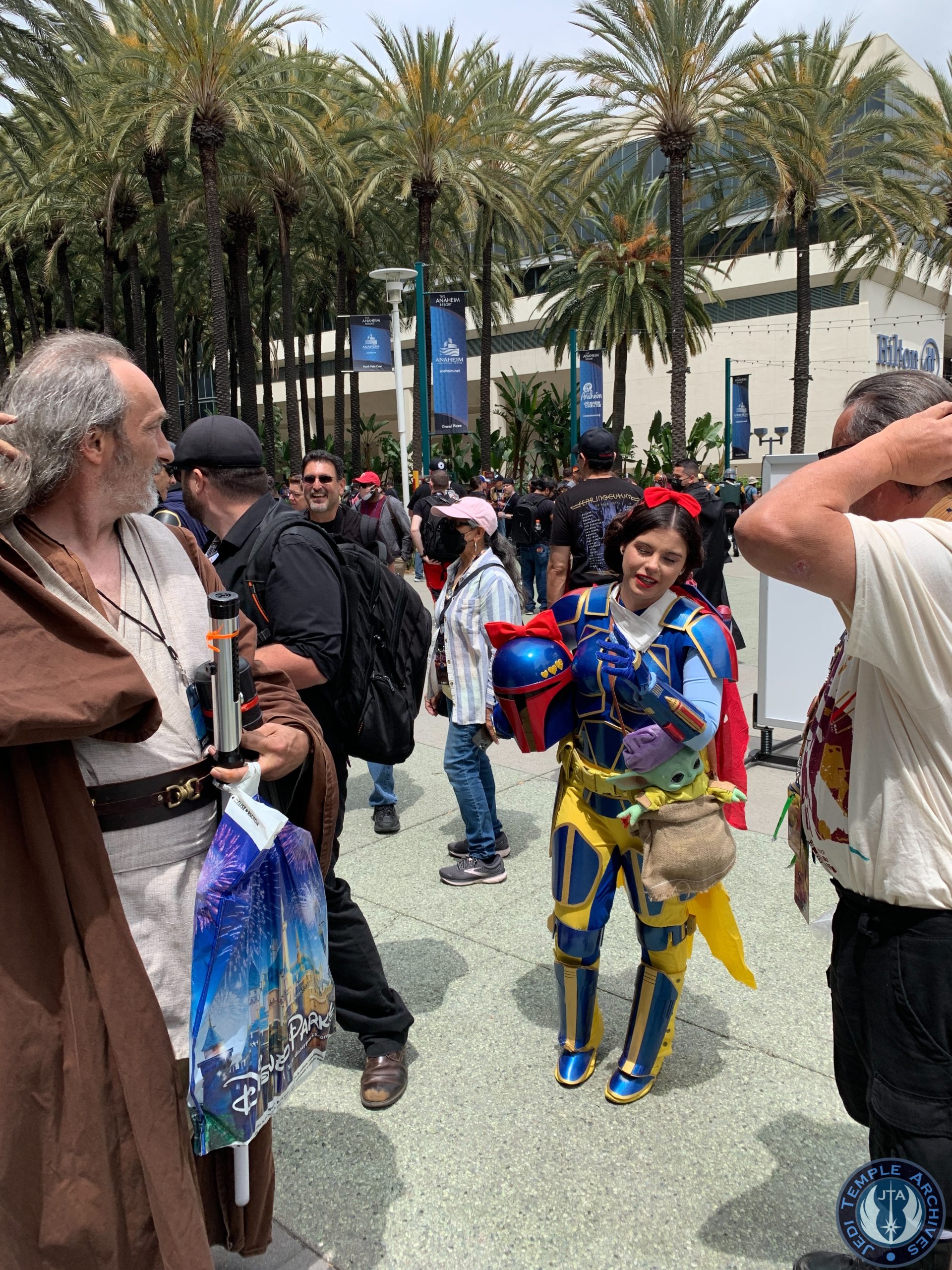 Celebration Anaheim 2022: Convention Fun & Costuming Day 3 - Jedi ...