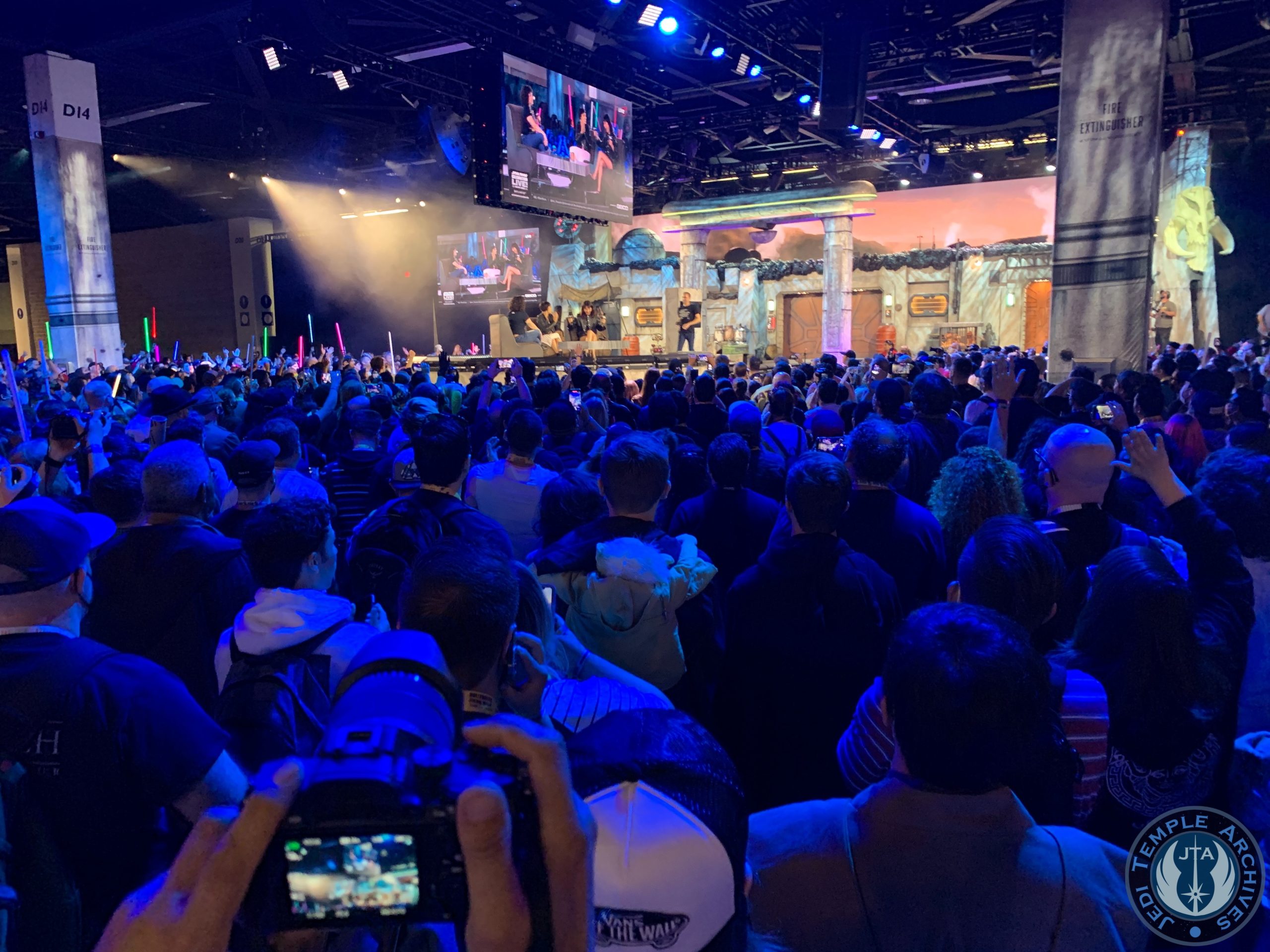 Celebration Anaheim 2022: Convention Fun & Costuming Day 3 - Jedi ...