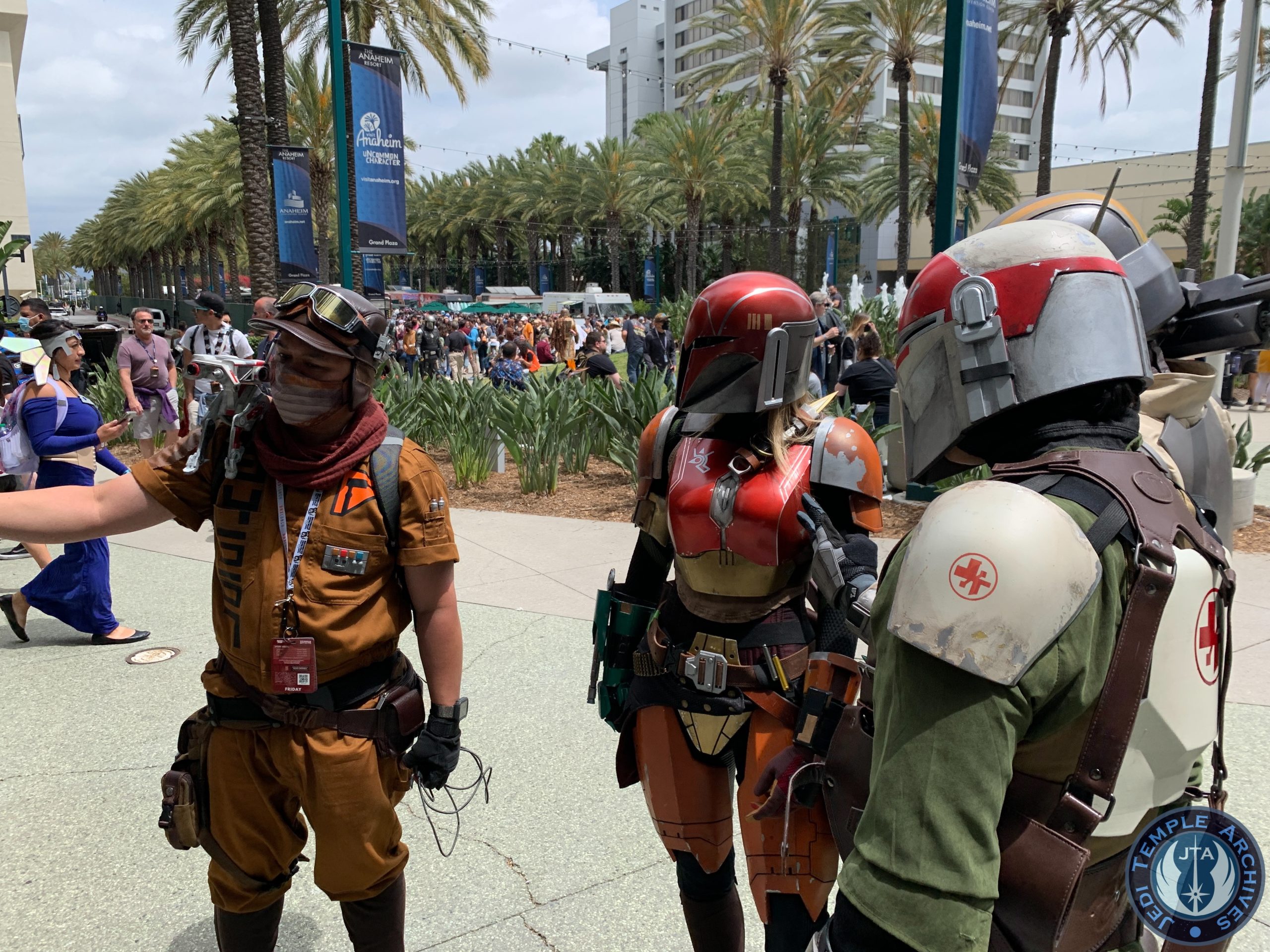 Celebration Anaheim 2022: Convention Fun & Costuming Day 3 - Jedi ...