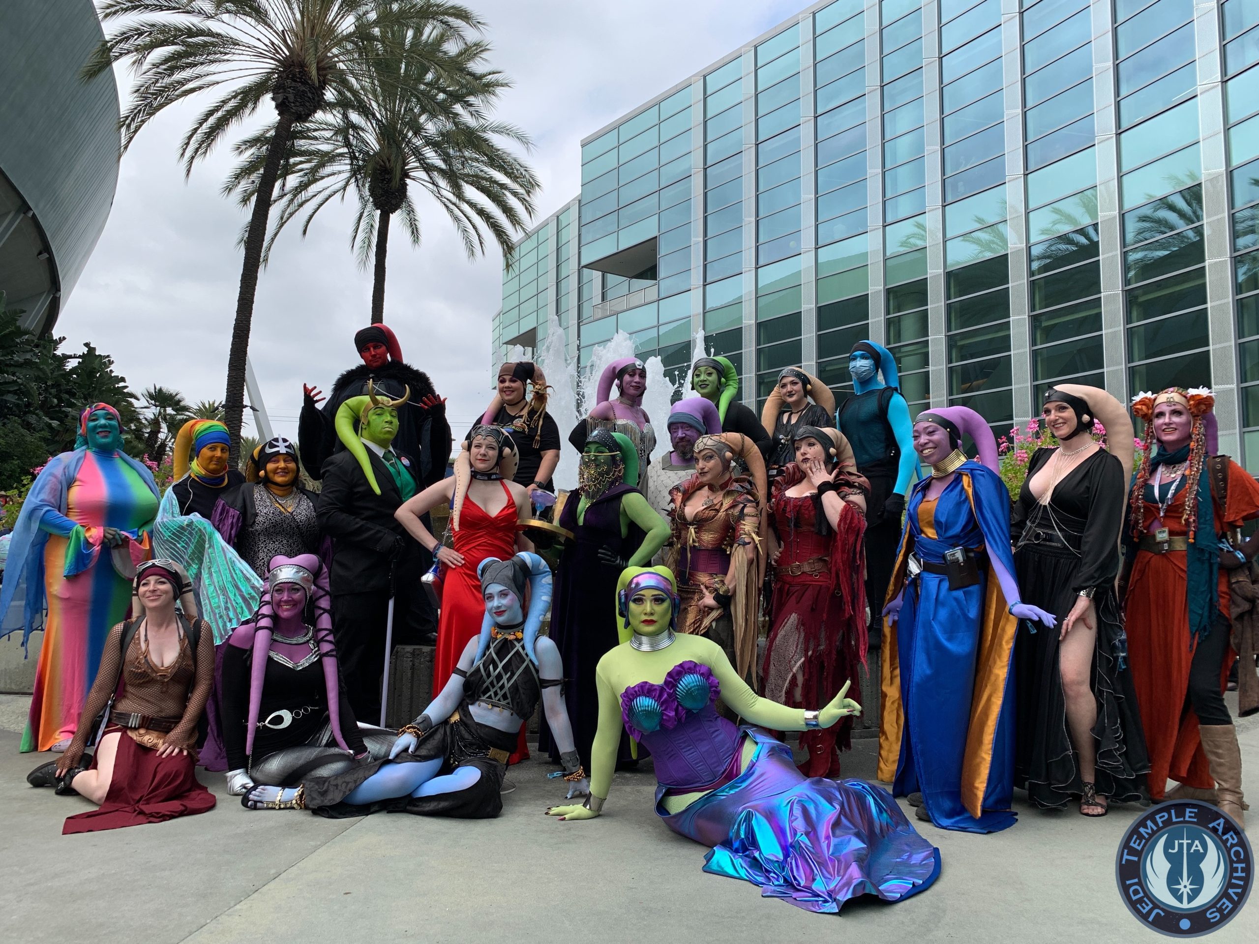 Celebration Anaheim 2022: Convention Fun & Costuming Day 3 - Jedi ...
