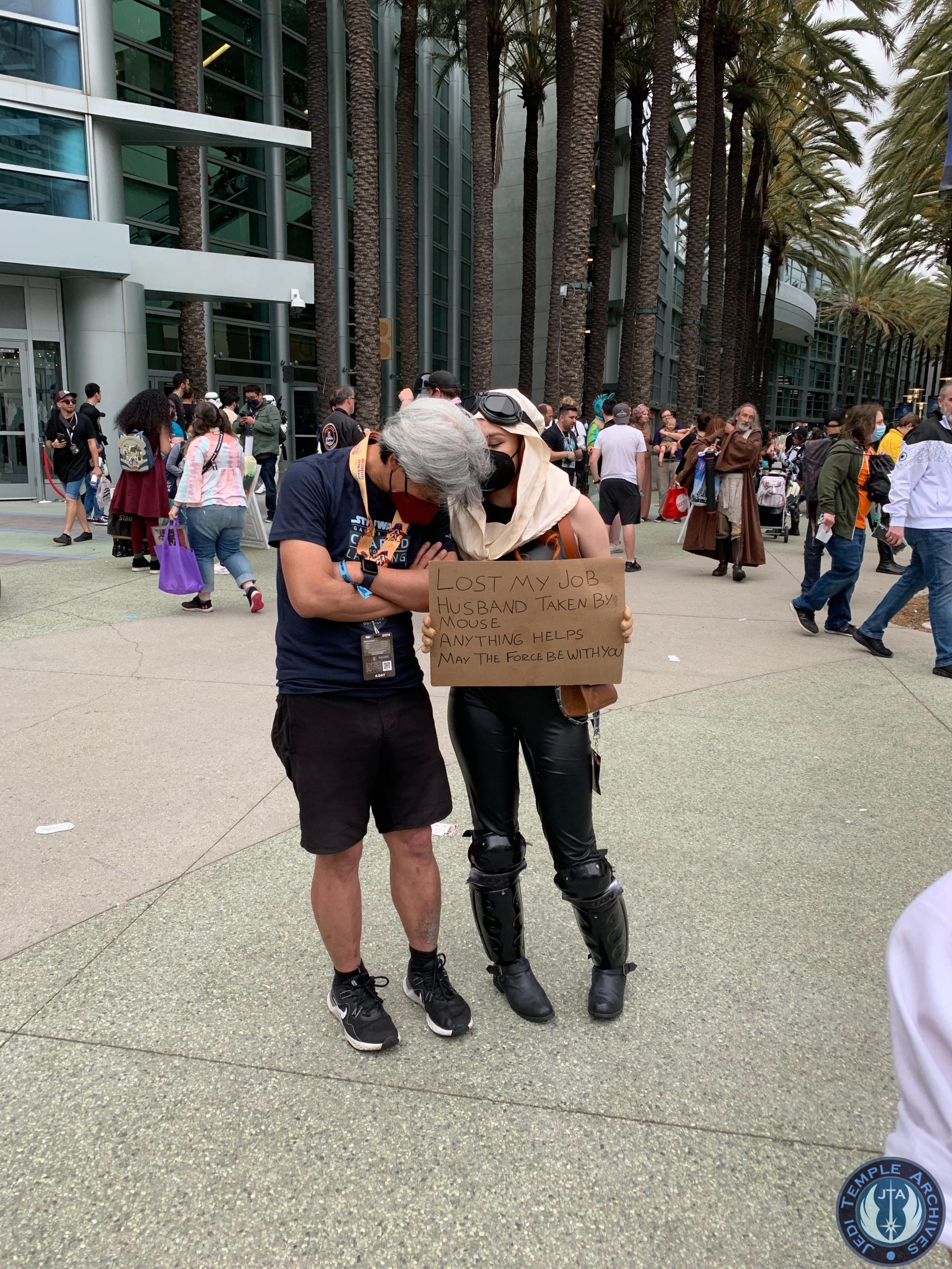 Celebration Anaheim 2022: Convention Fun & Costuming Day 3 - Jedi ...